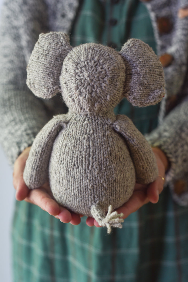 Winnie Elephant Pattern – Barrett Wool Co.
