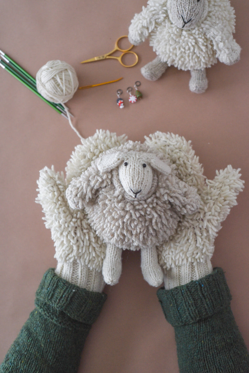 Wooly Sheep Mittens Pattern – Barrett Wool Co.